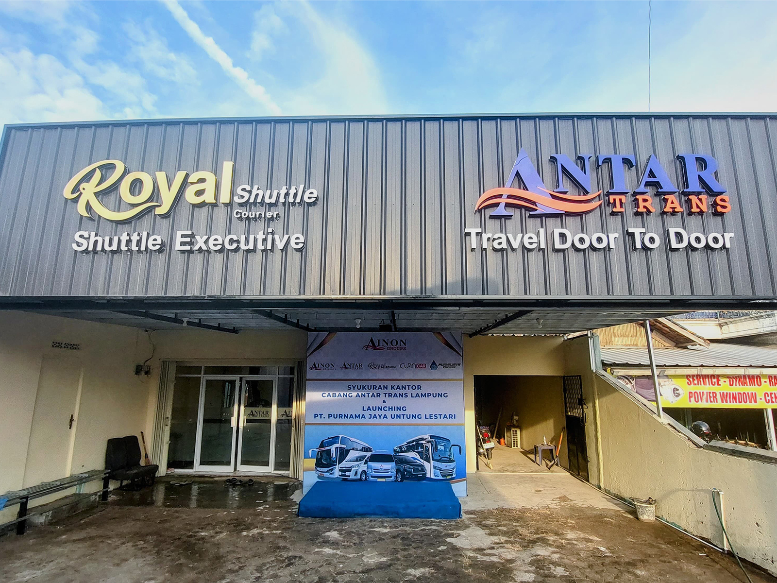 Outlet - Royal Shuttle